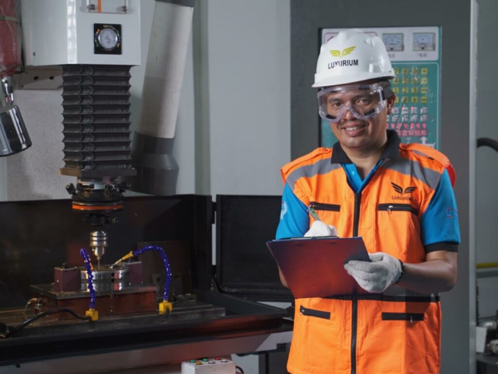 LUXURIUM WEB - OUR FACILITIES DIES WORKSHOP - LMA Metal - Langgeng ...