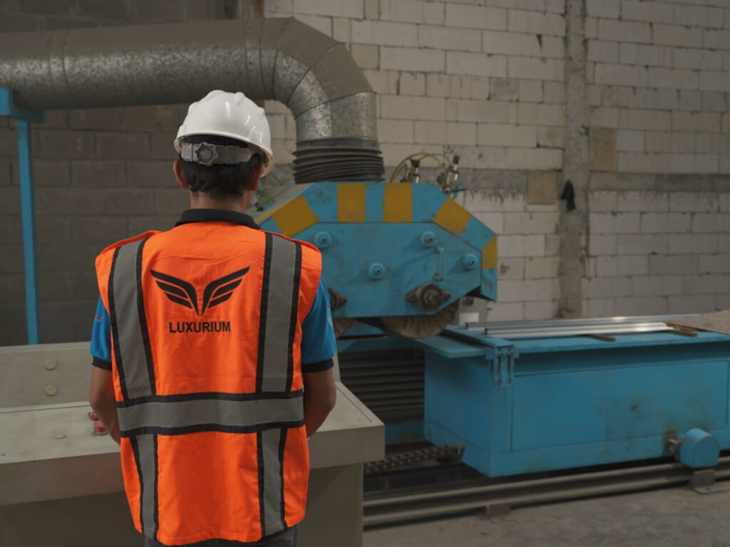 LUXURIUM WEB - OUR FACILITIES POLISH - LMA Metal - Langgeng Makmur ...